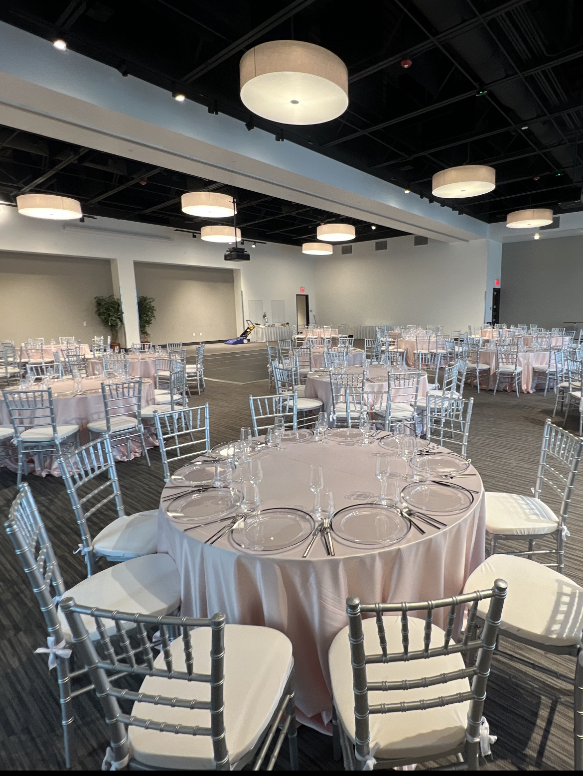 RENTAL ITEMS – JC Chiavari Chairs